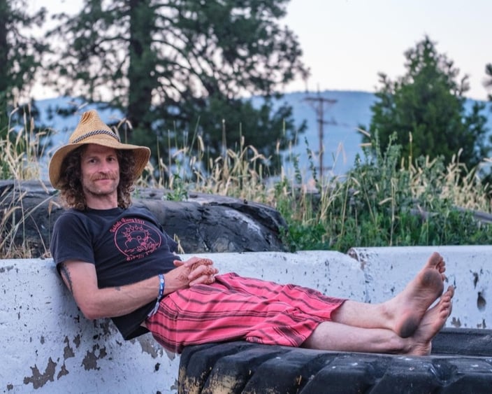 Dramatic Opening Sentences: 25+ Examples and Ideas