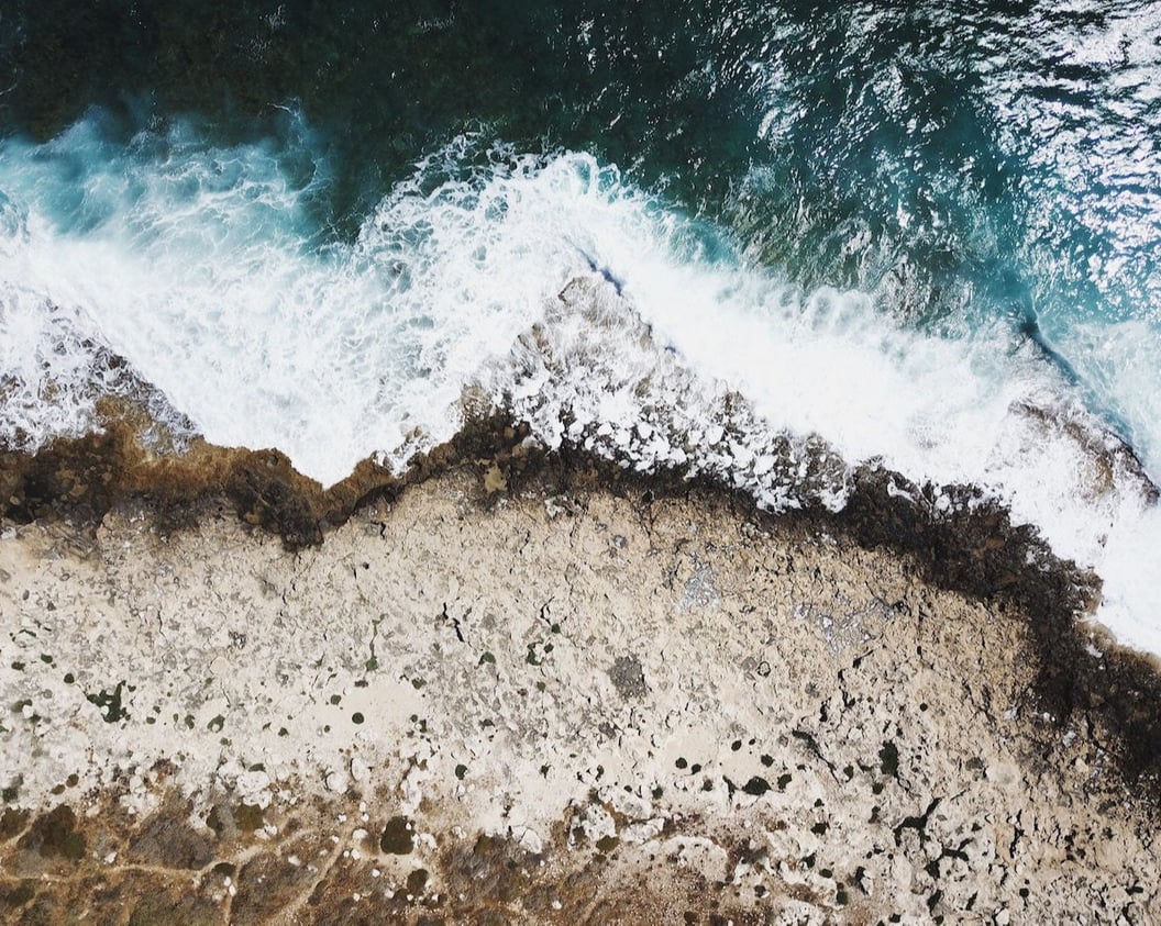 Dramatic Opening Sentences: 25+ Examples and Ideas