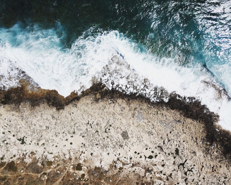 Dramatic Opening Sentences: 25+ Examples and Ideas