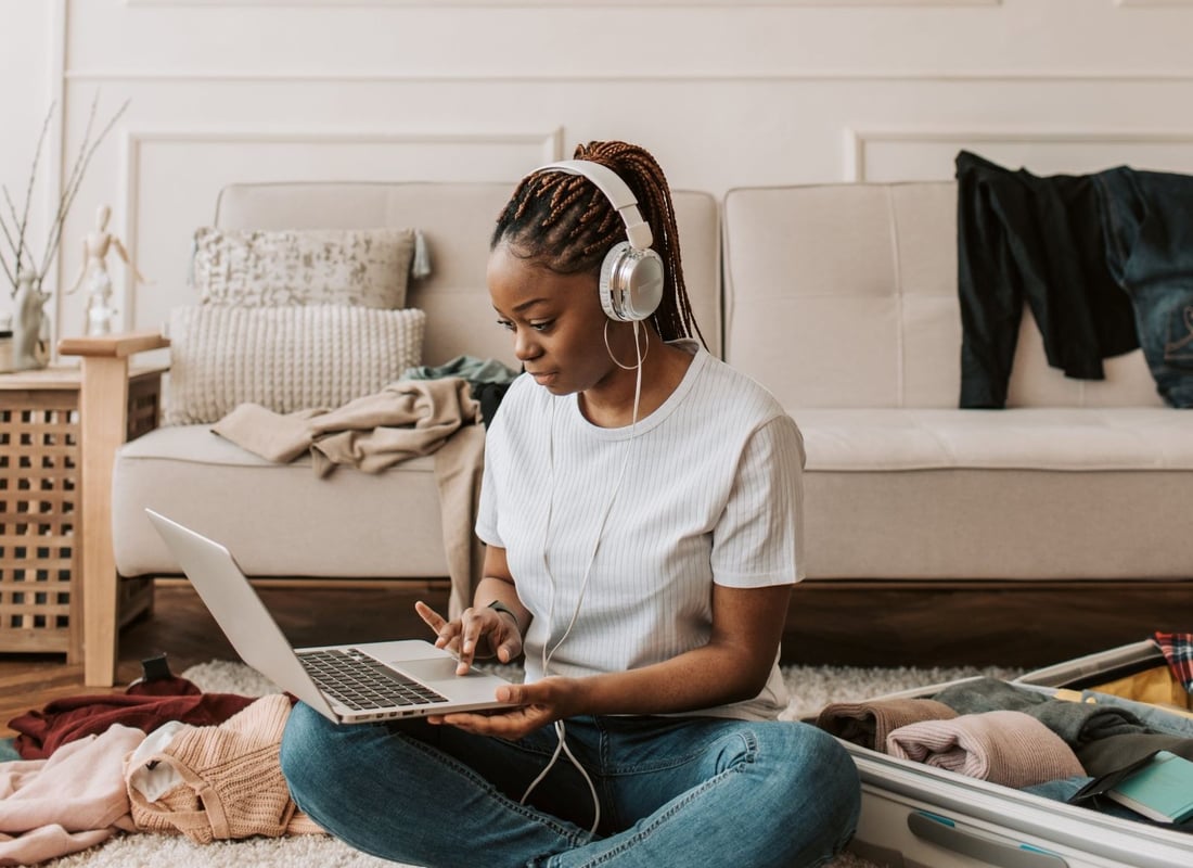 Music for Creative Writing: 9 Songs That Inspire Me As a Writer