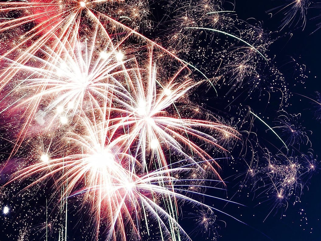 Dramatic Opening Sentences: 25+ Examples and Ideas